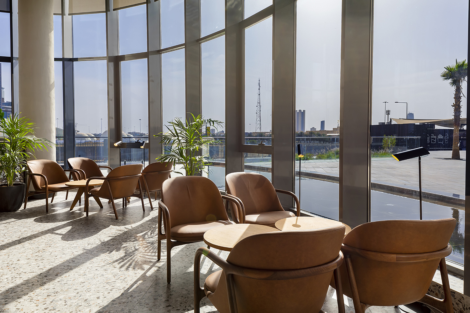 STARBUCKS / RIYADH PARK MALL - rvdcreative | brand environment design