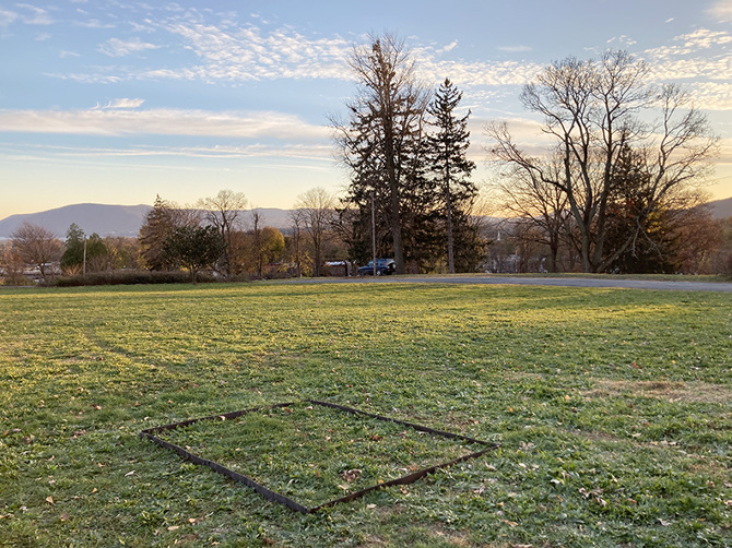 We No.1, Fall, 1:11 pm at 41°50’62.2”N 74°01’6”9.4W, 2022 - Gabriela Galván