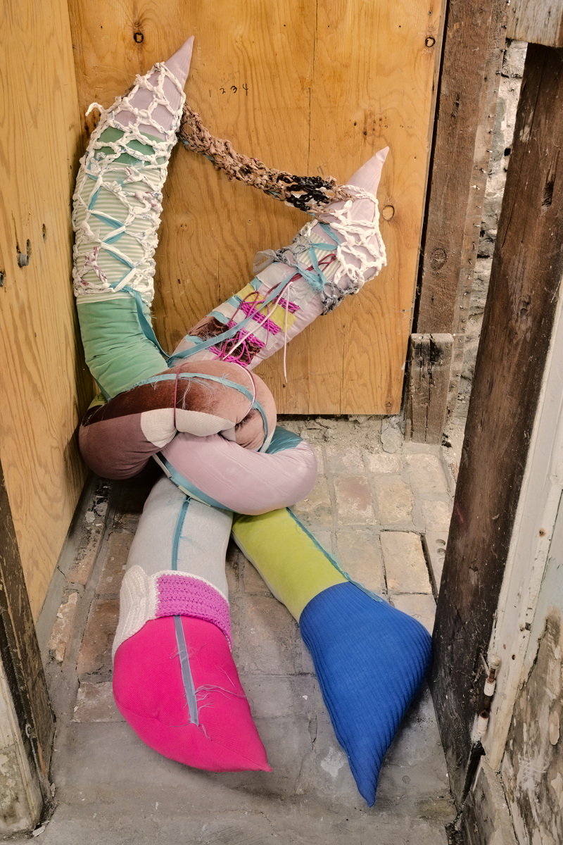 knots - Bethany Moody