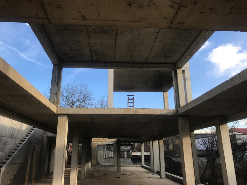 Casa cu structura aparentaHouse with apparent structure - Attila KIM ...