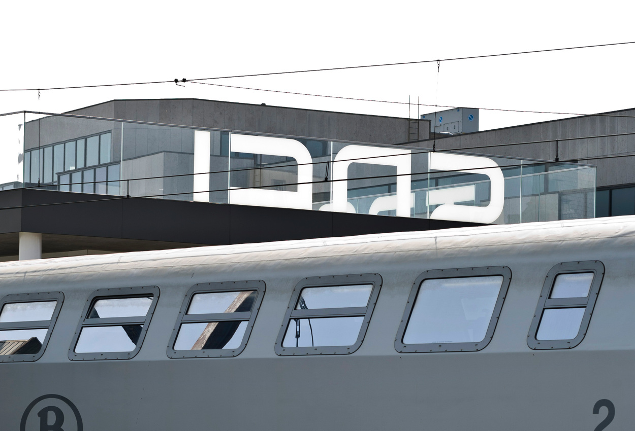 NMBS Berchem Station - Jelle Maréchal