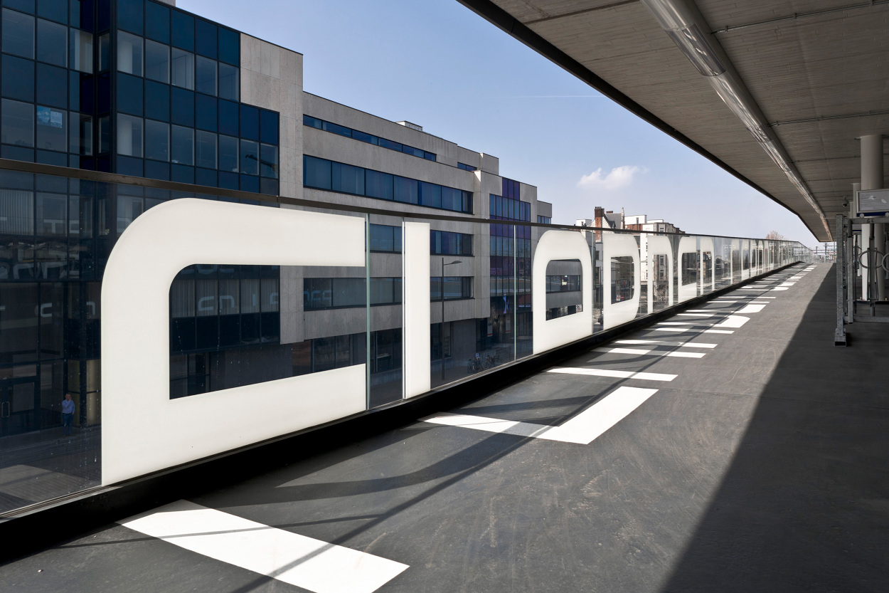NMBS Berchem Station - Jelle Maréchal
