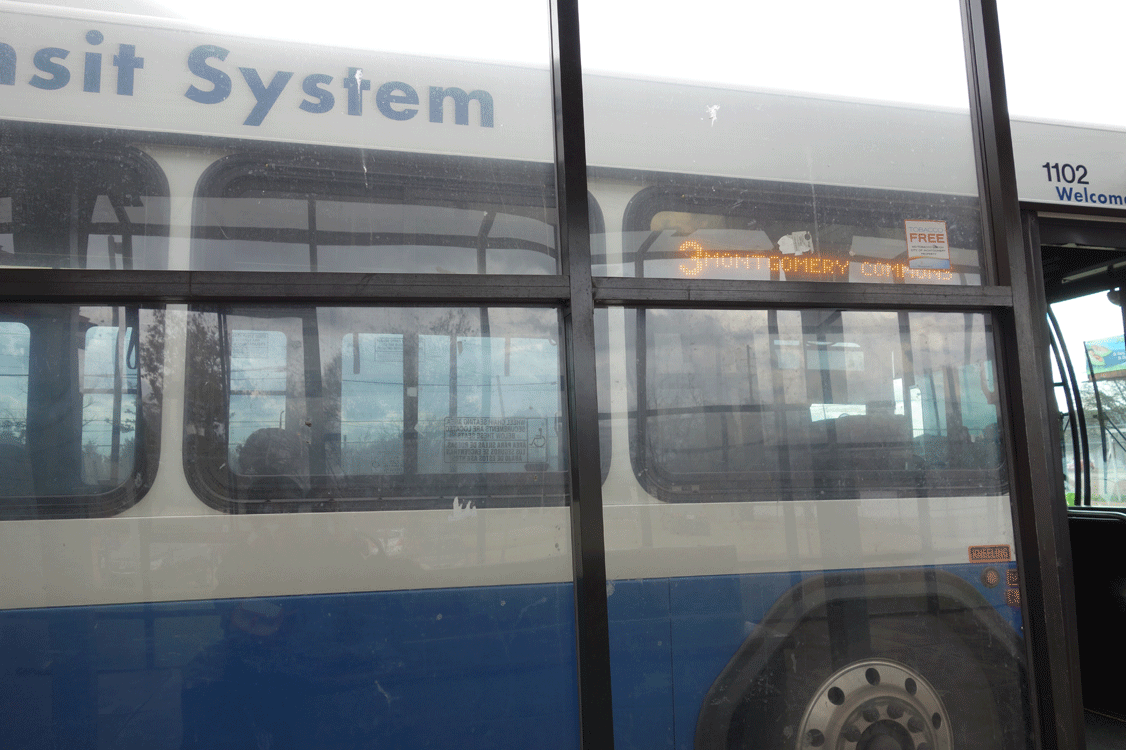 Ride a bus at Montgomery, Alabama - Nathalie Muchamad site