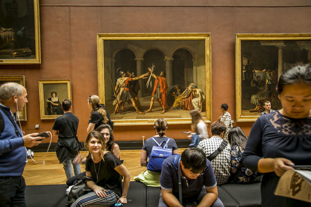 the louvre - stop motion symphony