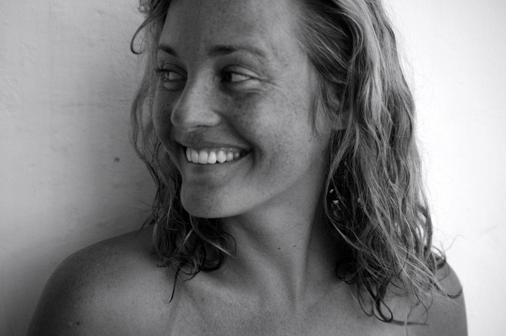 Nicole - Blanca Linder