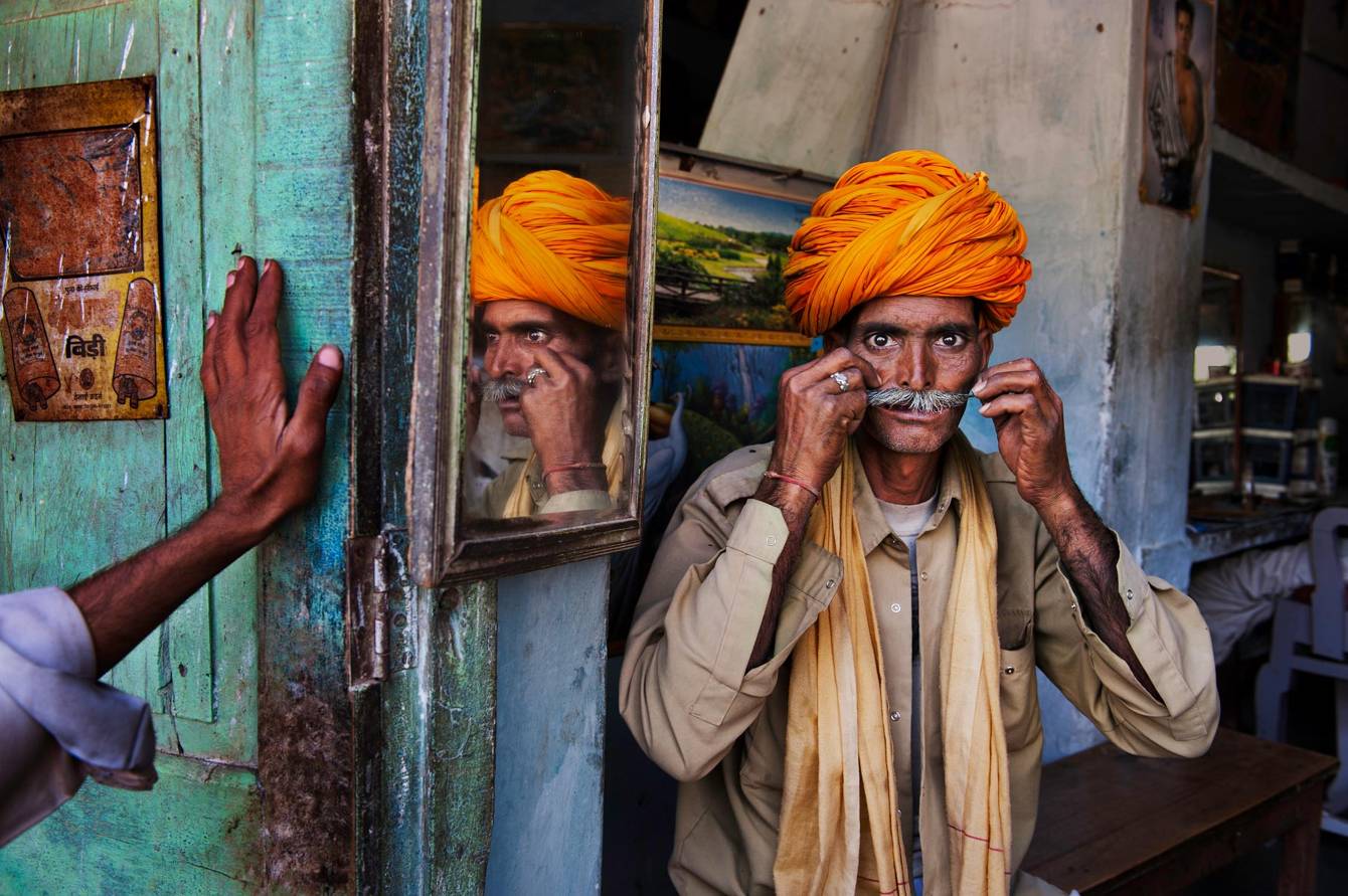 Steve McCurry - Portraits - F/64 Art & Photo Magazine