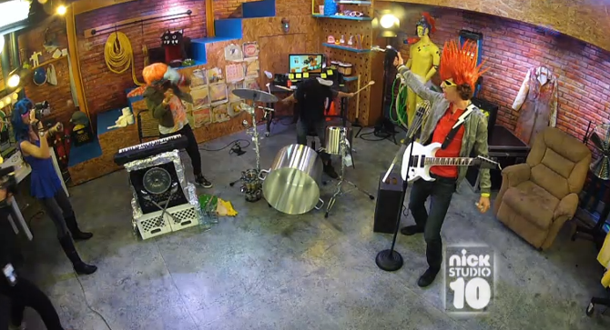 NICK STUDIO 10 PILOT - https://vimeo.com/39808960