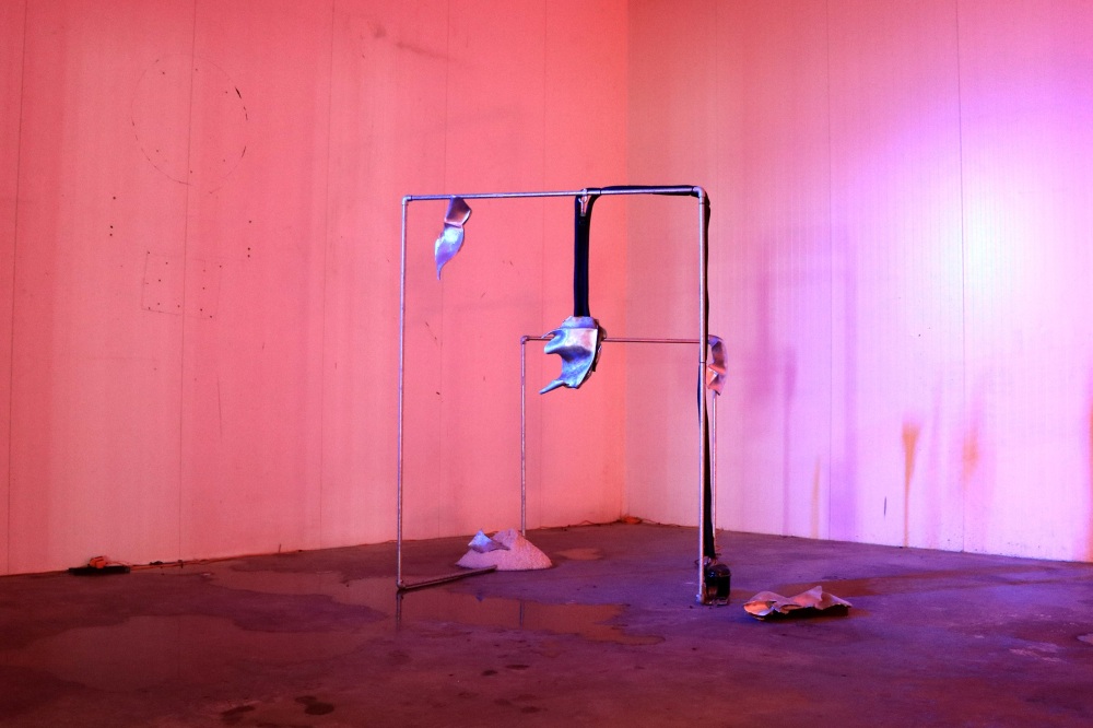 public design: cold sweat - Gabriel Birch