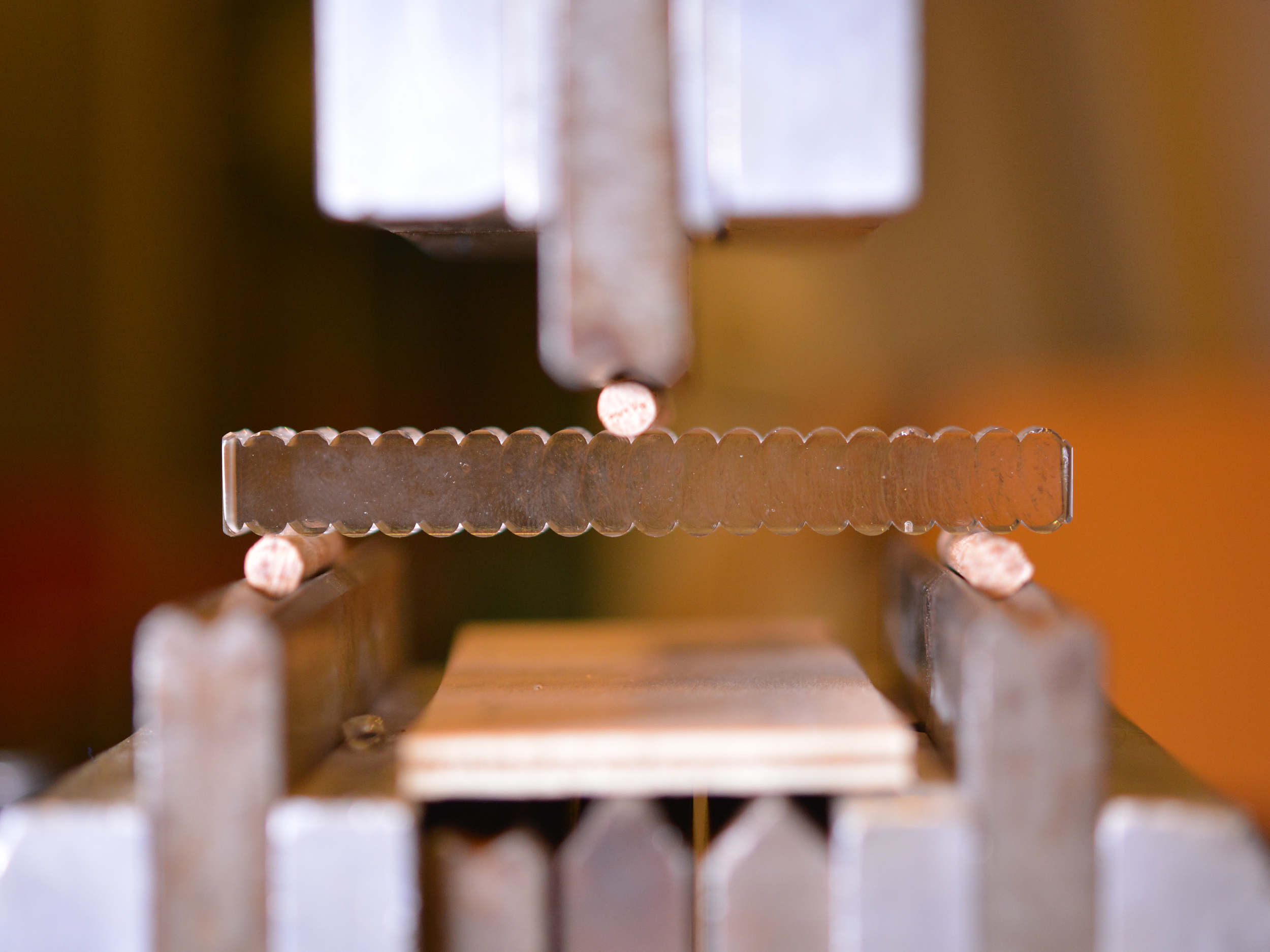 GLASS II - TECHNOLOGY - CHIKARA INAMURA