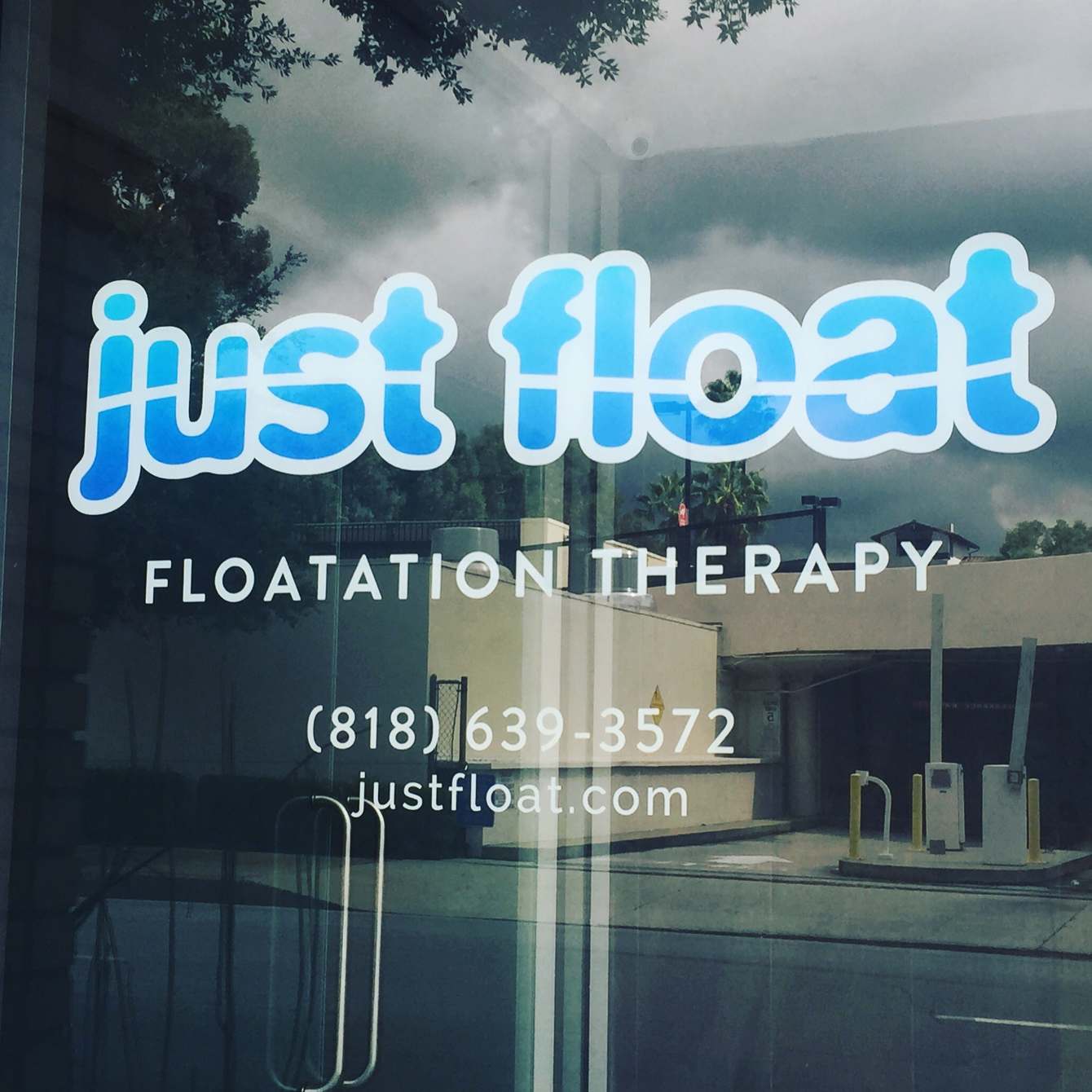 Just Float - leaf cutter studio