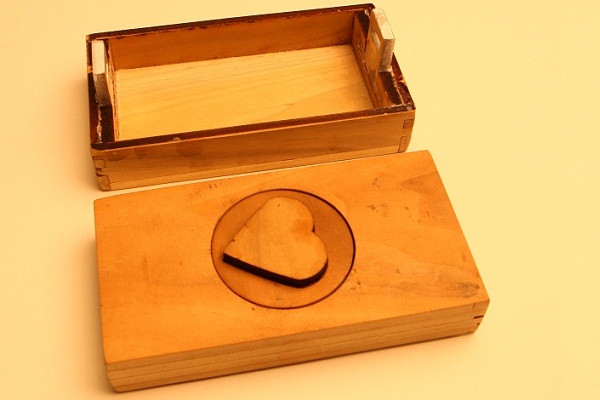 Locking Heart Box - Michael Valente Design