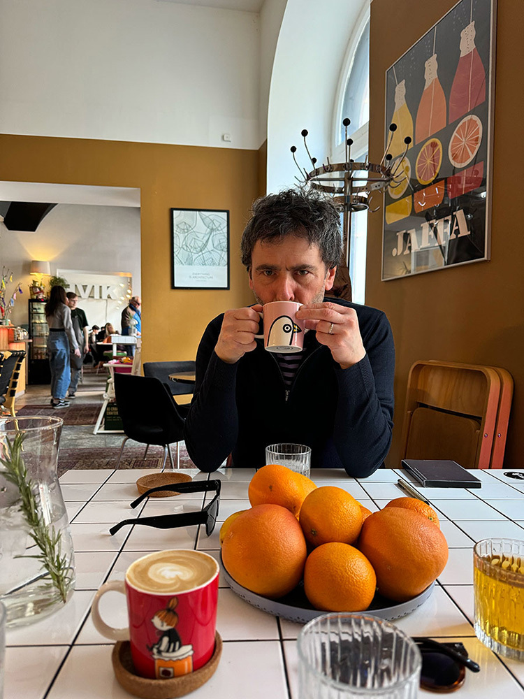 ABOUT - Paul Thurlby