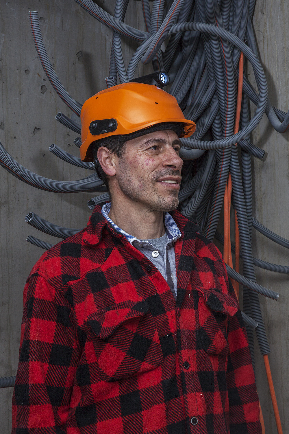 Unit safety helmet system. - www.jaehoonjung.com