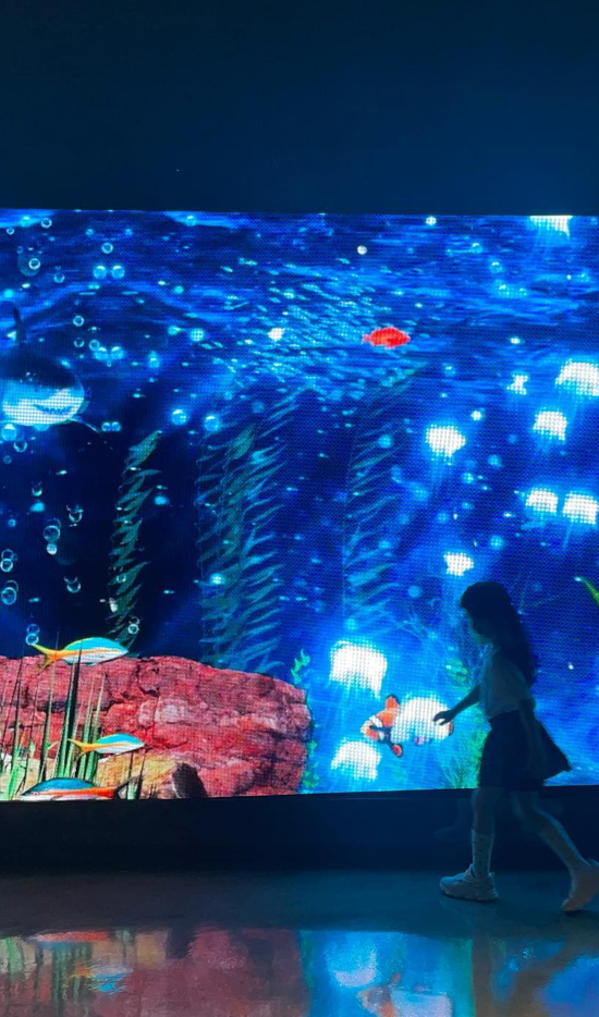 TREPLE STREET[MEDIA TUNNEL] - vdo-design.com