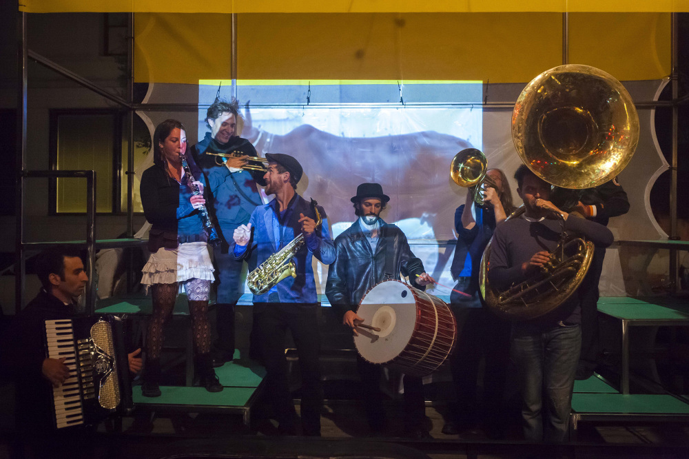 The Public Spectacle - en-route-architecture---