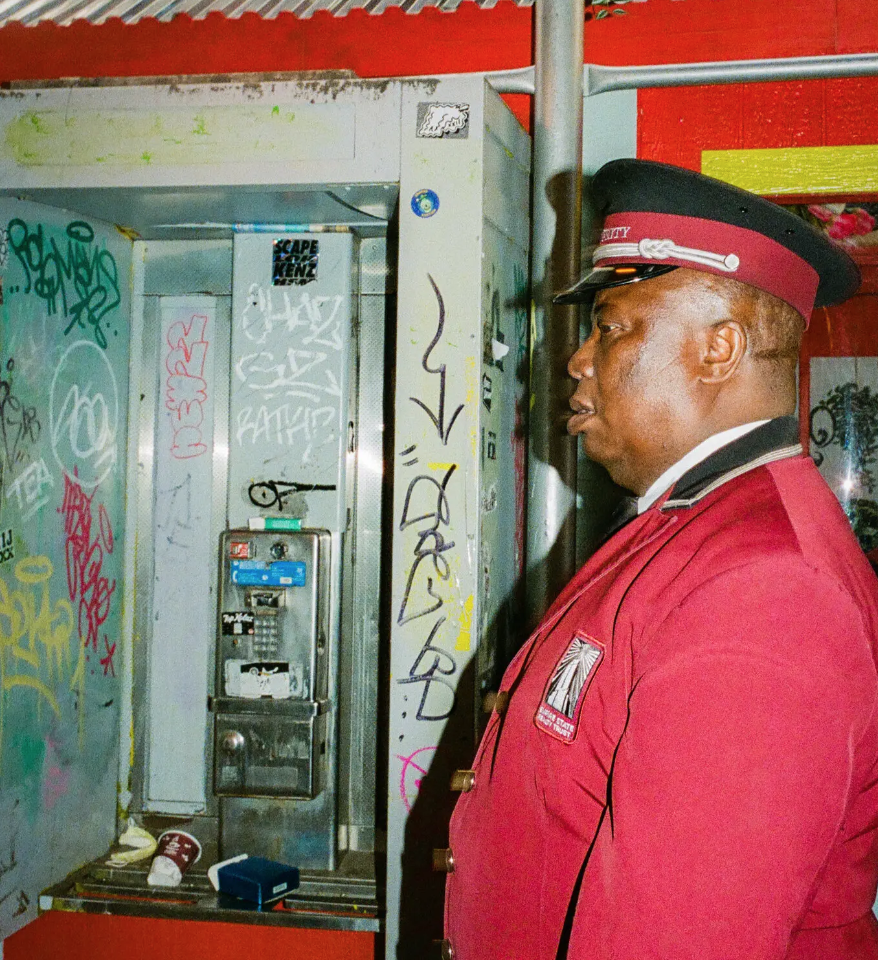 NYC's Last Pay Phones - Aaron Reiss: Journalist and Mapmaker