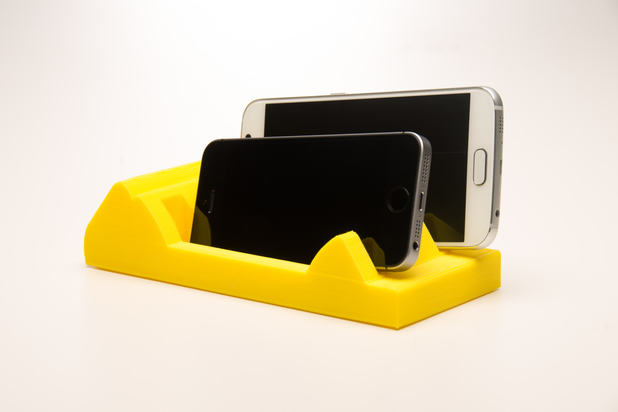 Parametric Phone Holder (2016) - Vicente Gascó