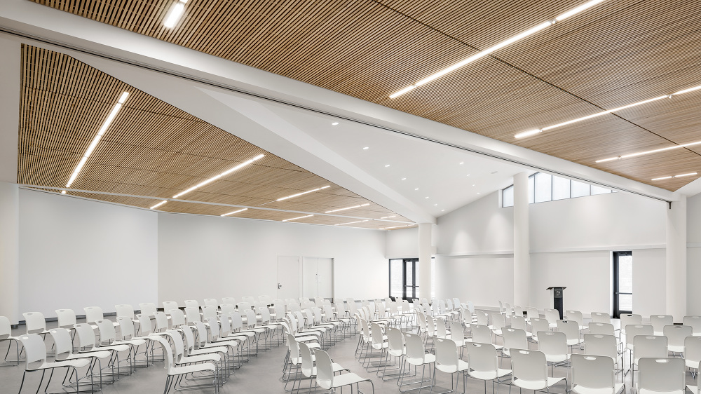 Kingsborough Community College Student Center - Amy Atzmon