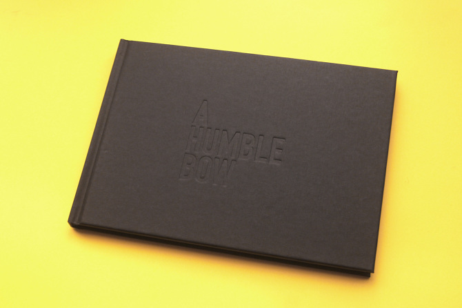 A Humble Bow - Preto