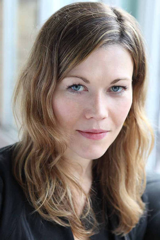 Mrs Pearcey - Lottie Moggach