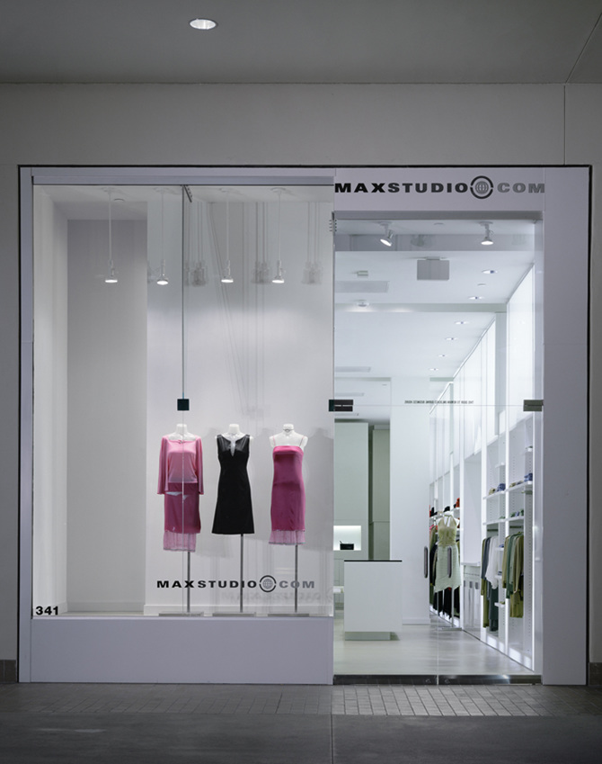 Max Studio Retail Concept - Israel Kandarian