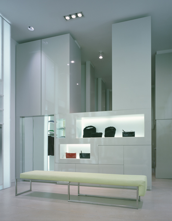 Max Studio Retail Concept - Israel Kandarian