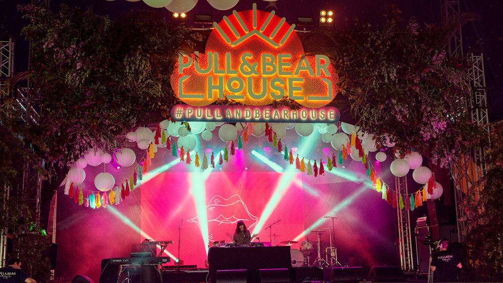 PULL&BEAR HOUSE - METAL PRO