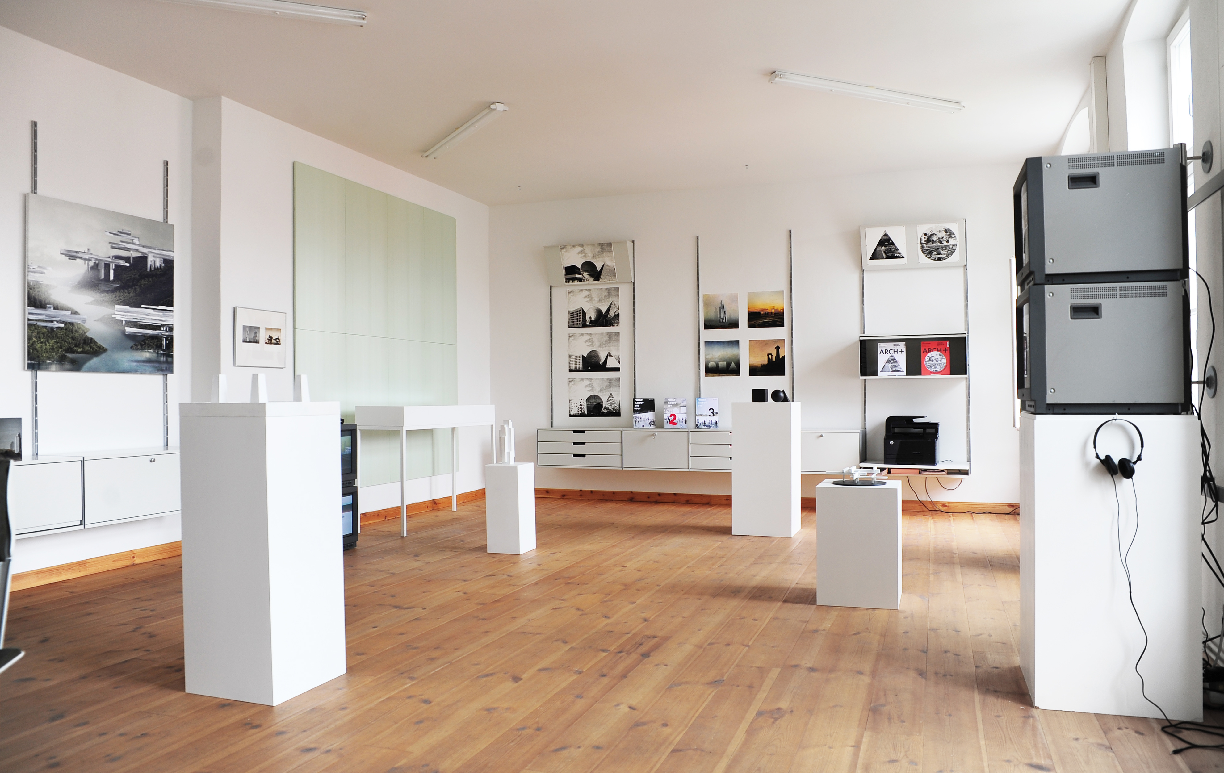 Room of Manifestoes - WAI Think Tank