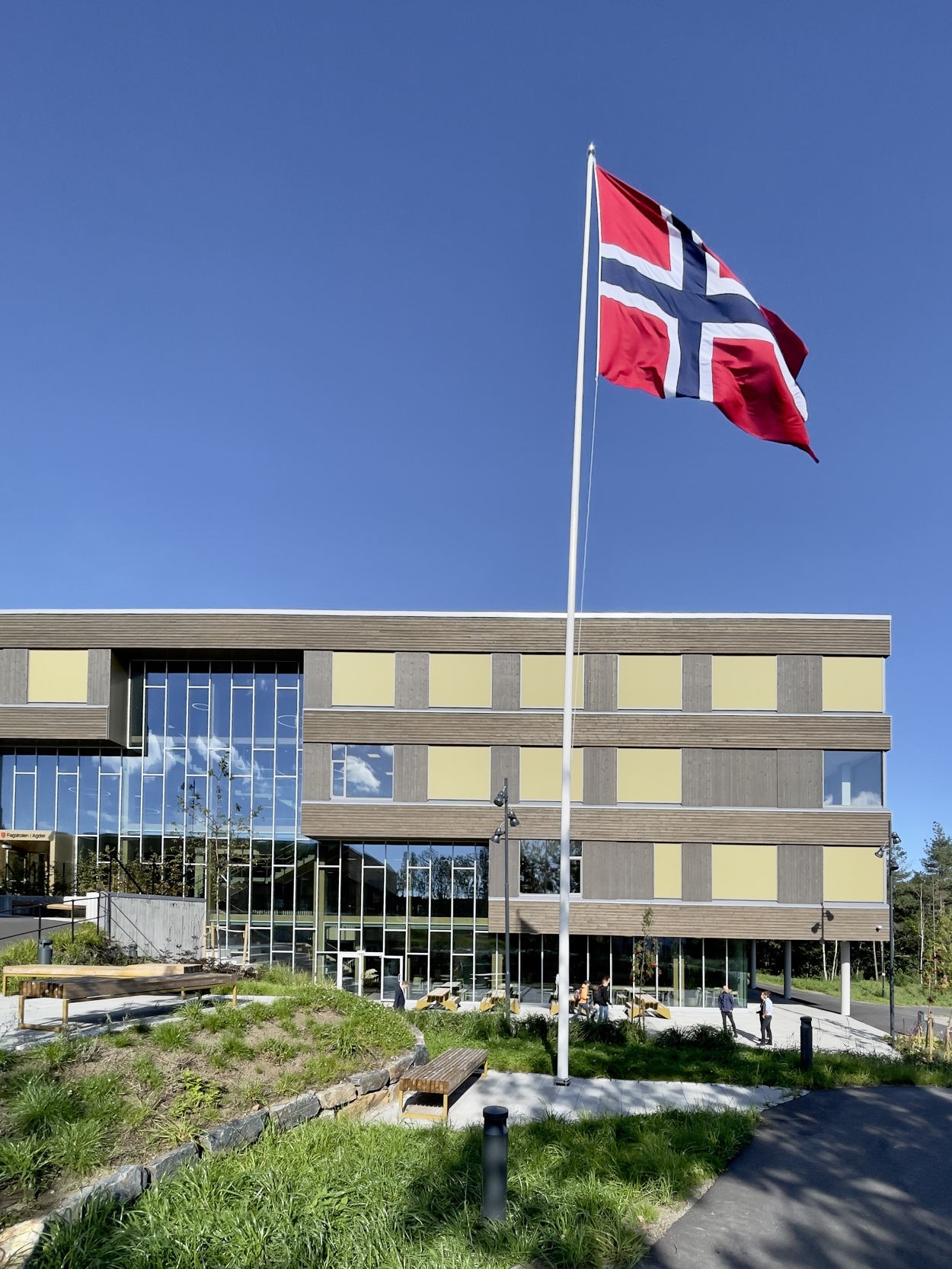 FAGSKOLEN I AGDER OG TANNKLINIKK - Filter arkitekter