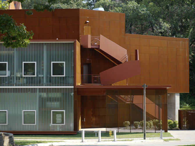 University of Iowa, Arts & Art History Building - Andy Ryan Architecture