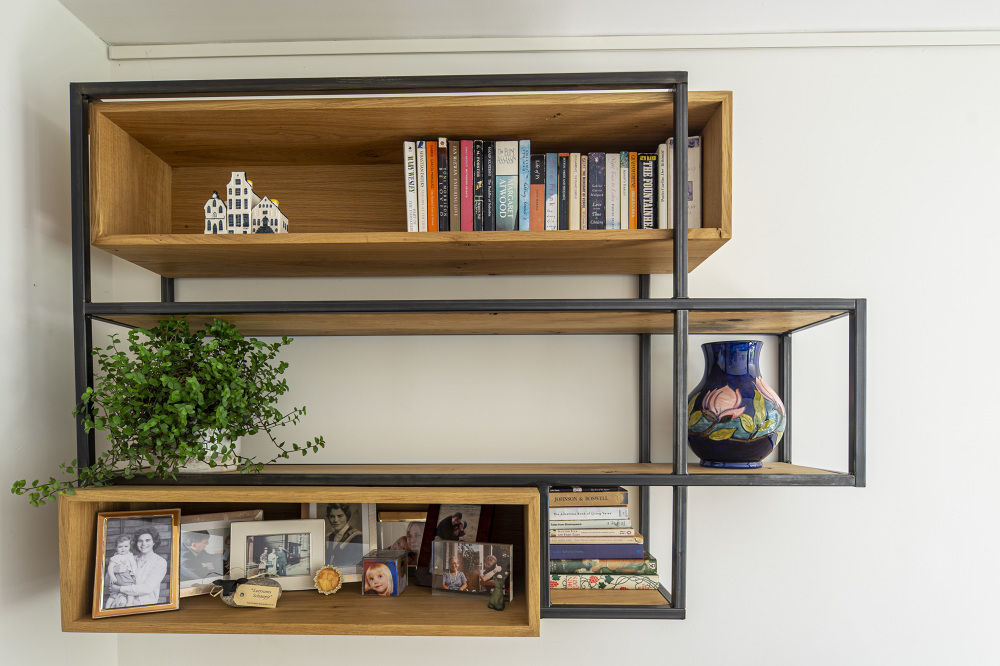 Oak_Iron Cubes - Femke van Leeuwen