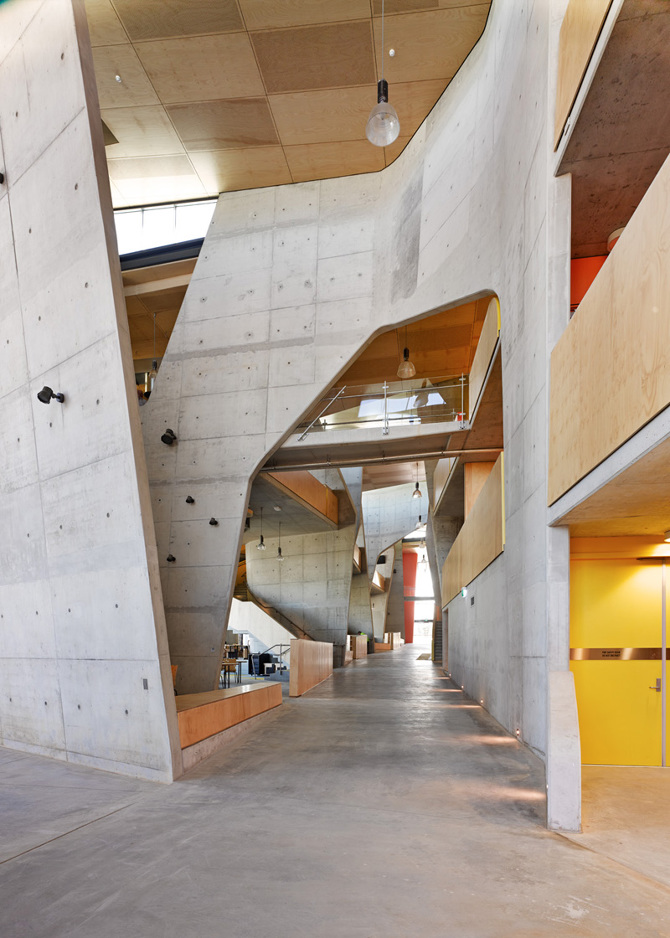 Abedian School of Architecture Building, tour one - asa web