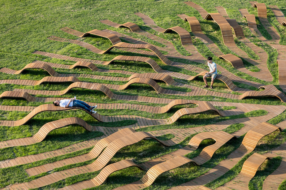 ROOT BENCH - Yong Ju Lee