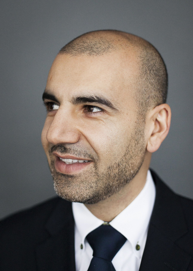 Amir Roughani - www.eliashassos.de