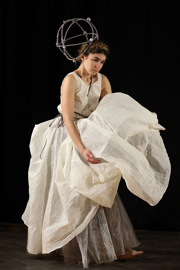 Performing the Costume, London College of Fashion - Eliza Soroga