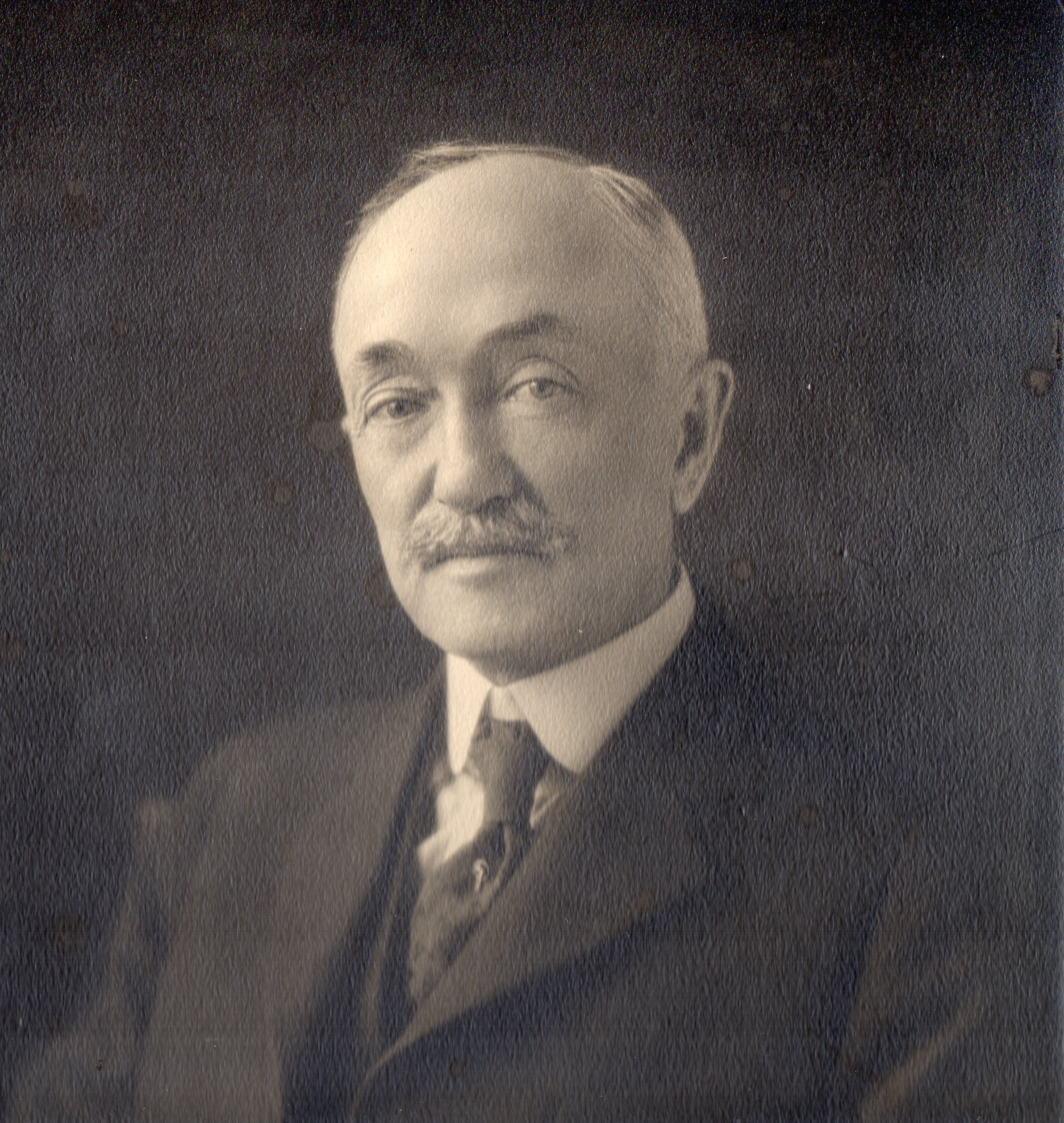 General Dutton's America