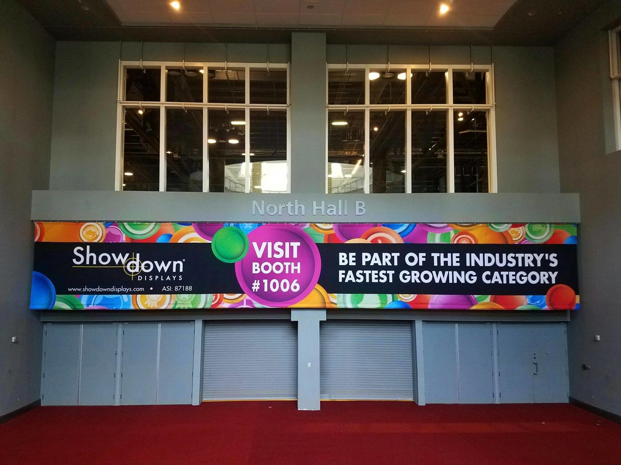 Showdown Displays - www.hollywinndesign.com