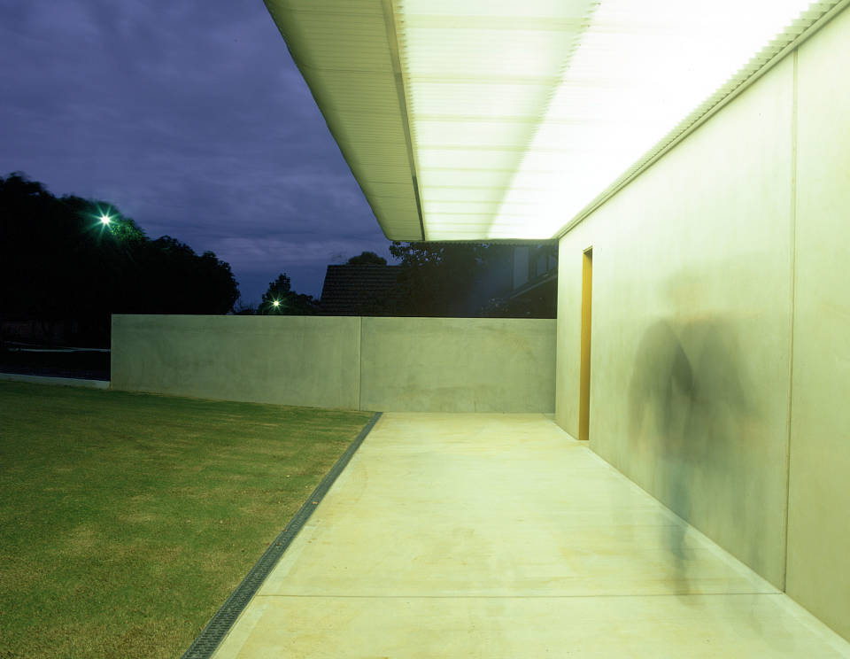 Poll House - Gary Marinko Architects