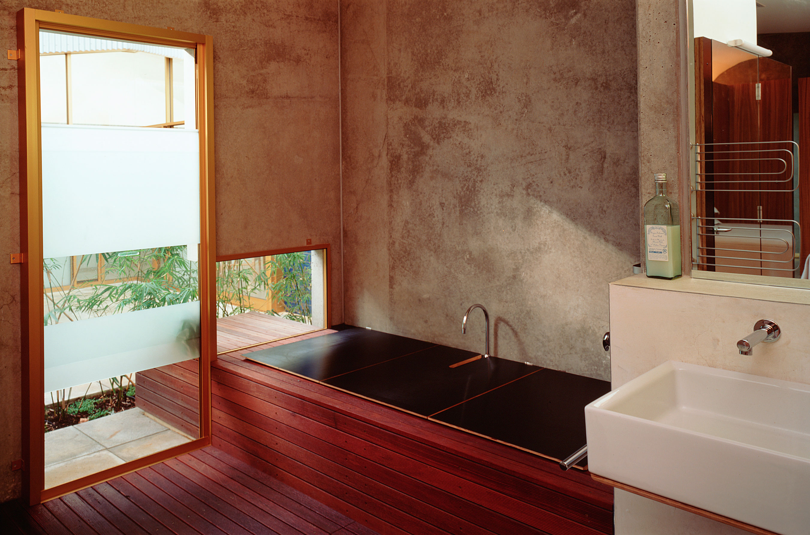 Poll House - Gary Marinko Architects
