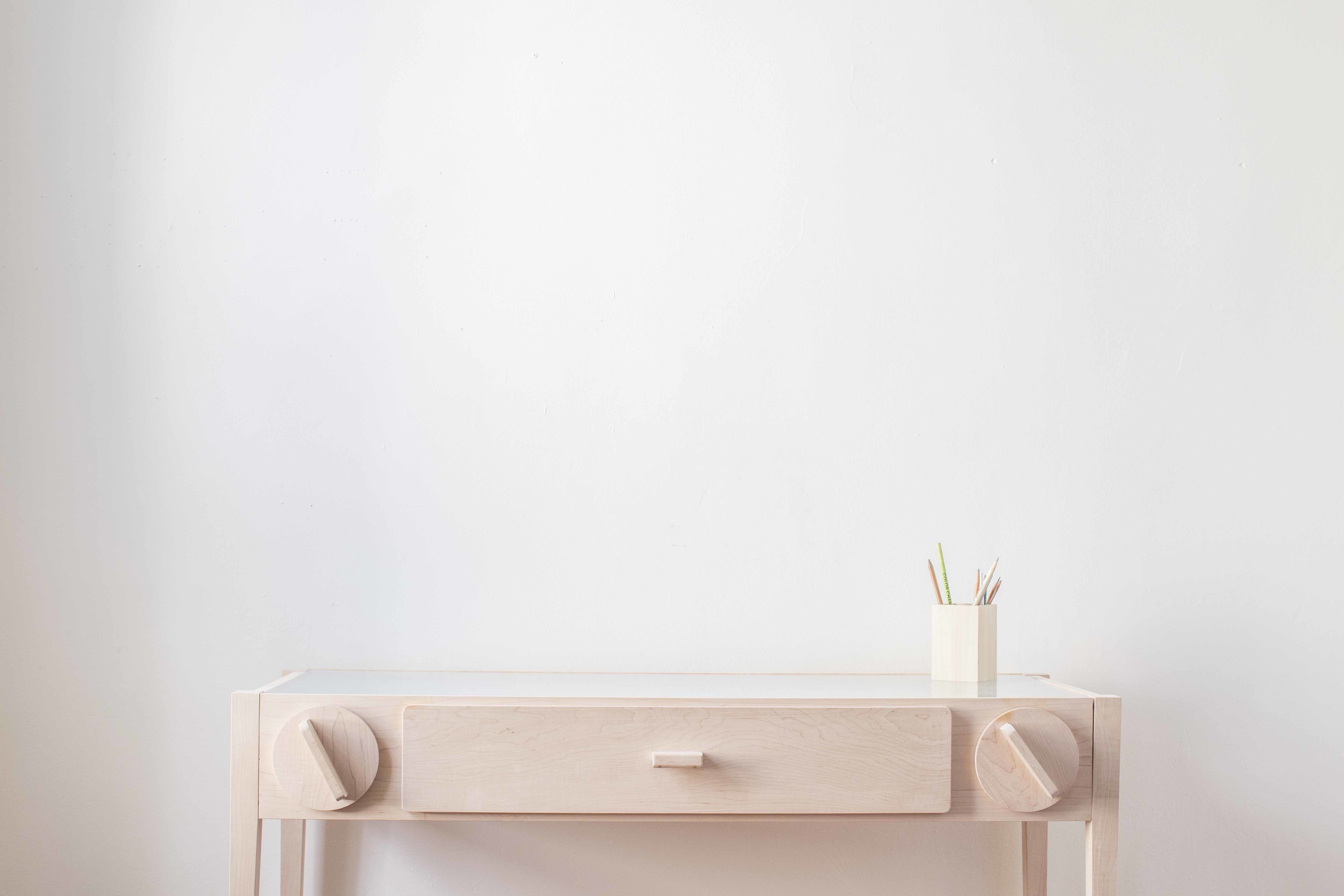 Camera Table - johnyangdesign