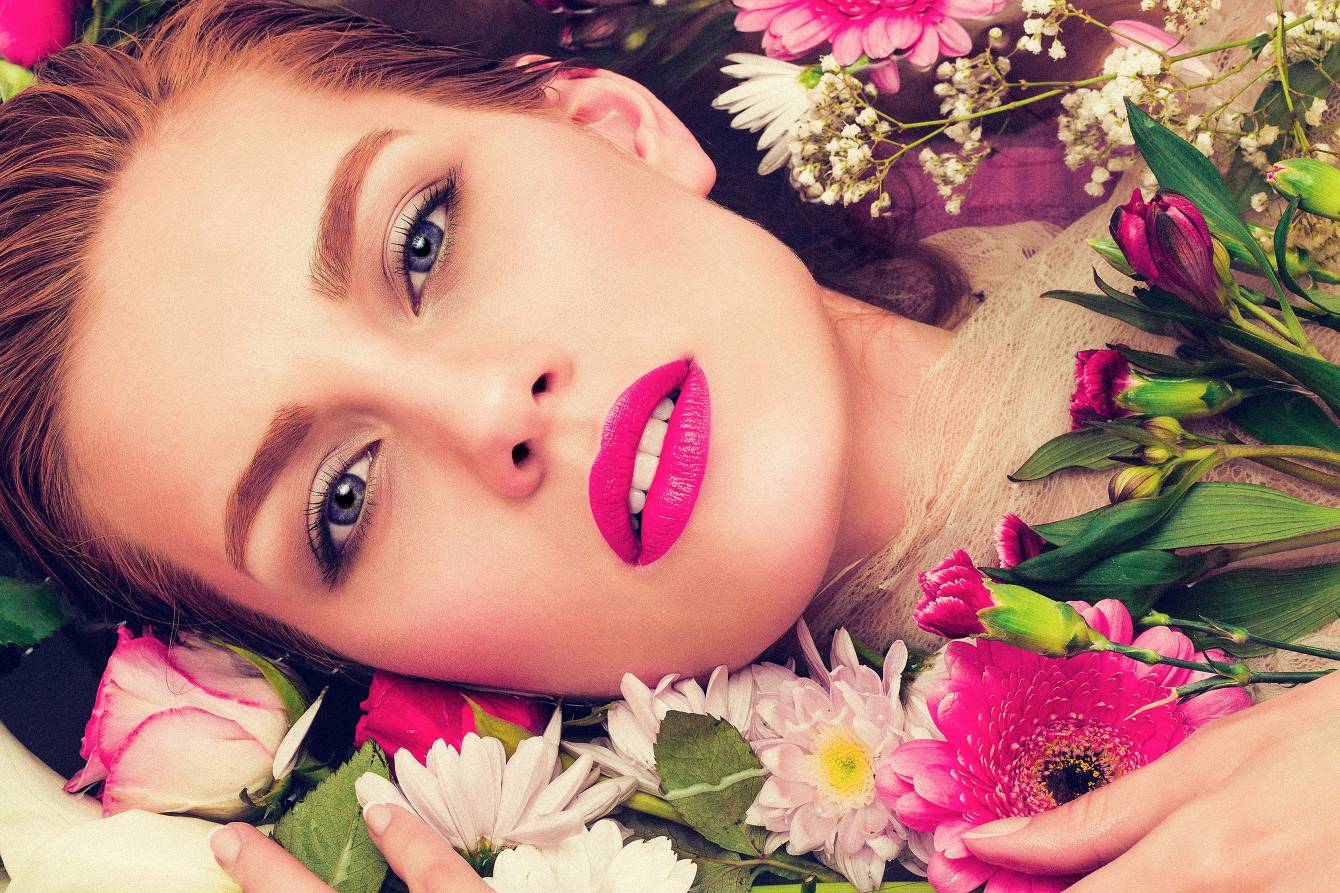 OOB MAGAZINE / DROWNING IN FLOWERS - Stéphane Spatafora