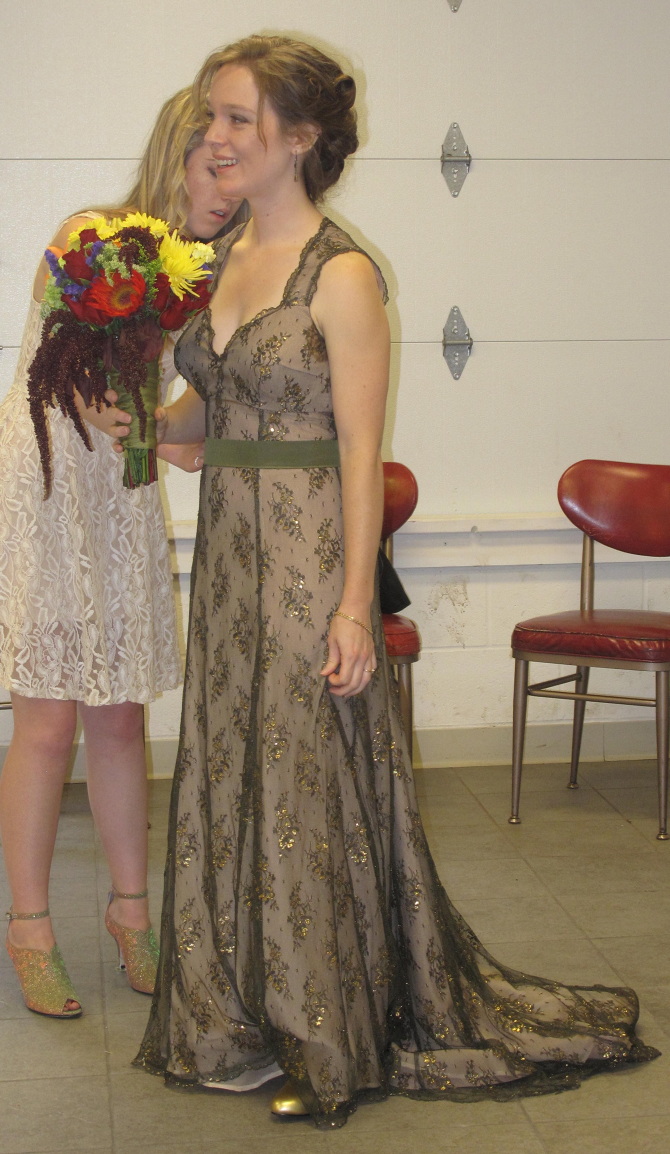 Kate's Wedding Dress - Olivia Ball