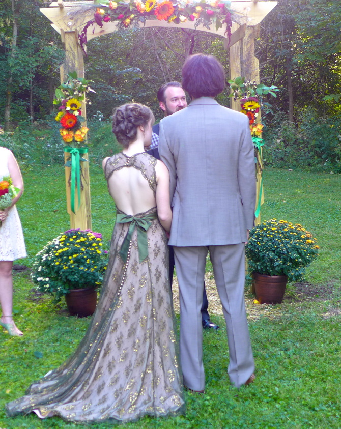 Kate's Wedding Dress - Olivia Ball