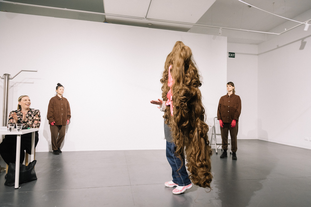 World's Widest Wig Work - Danielle Reynolds