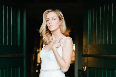 jennie kay beauty - Grace Abbott