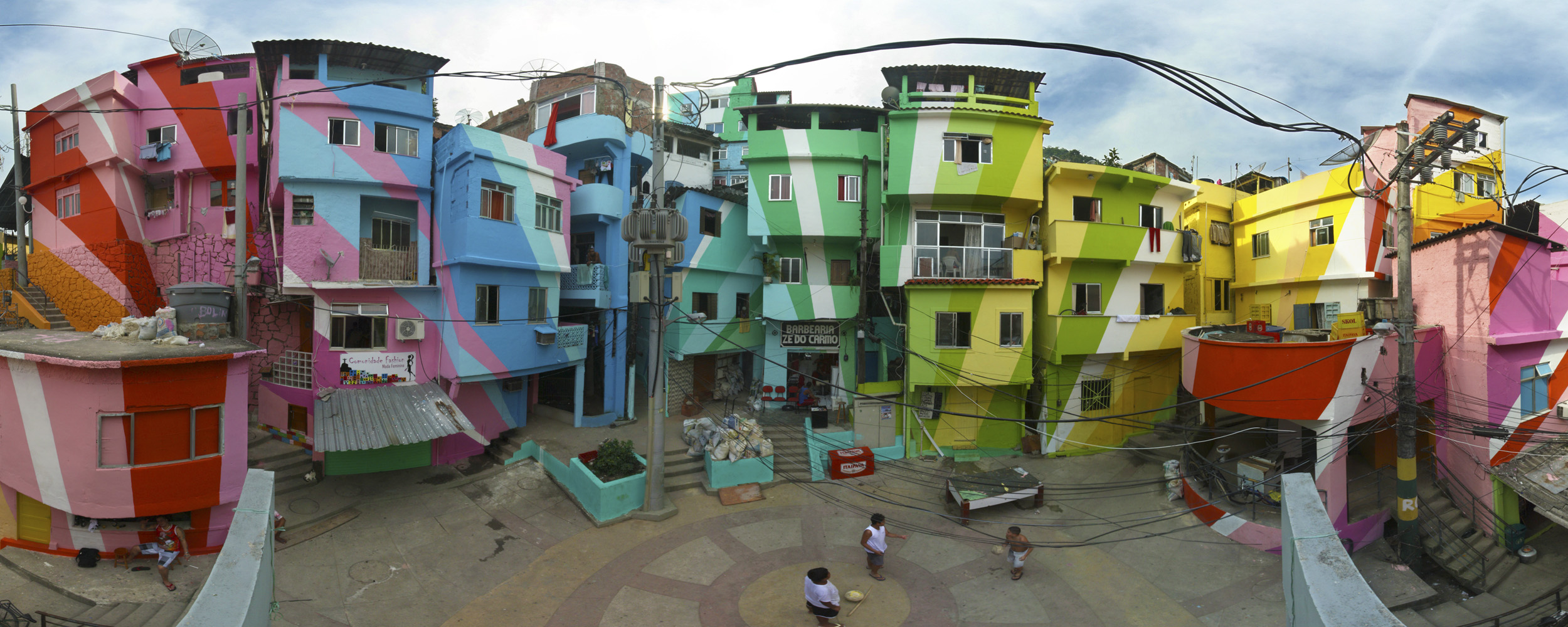 THE FAVELA PAINTING PROJECT - jeroen koolhaas