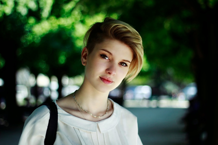 Esther - clemenceleclerc