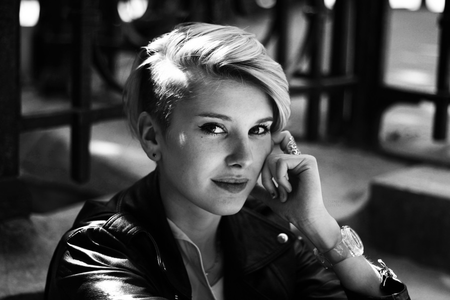 Esther - clemenceleclerc