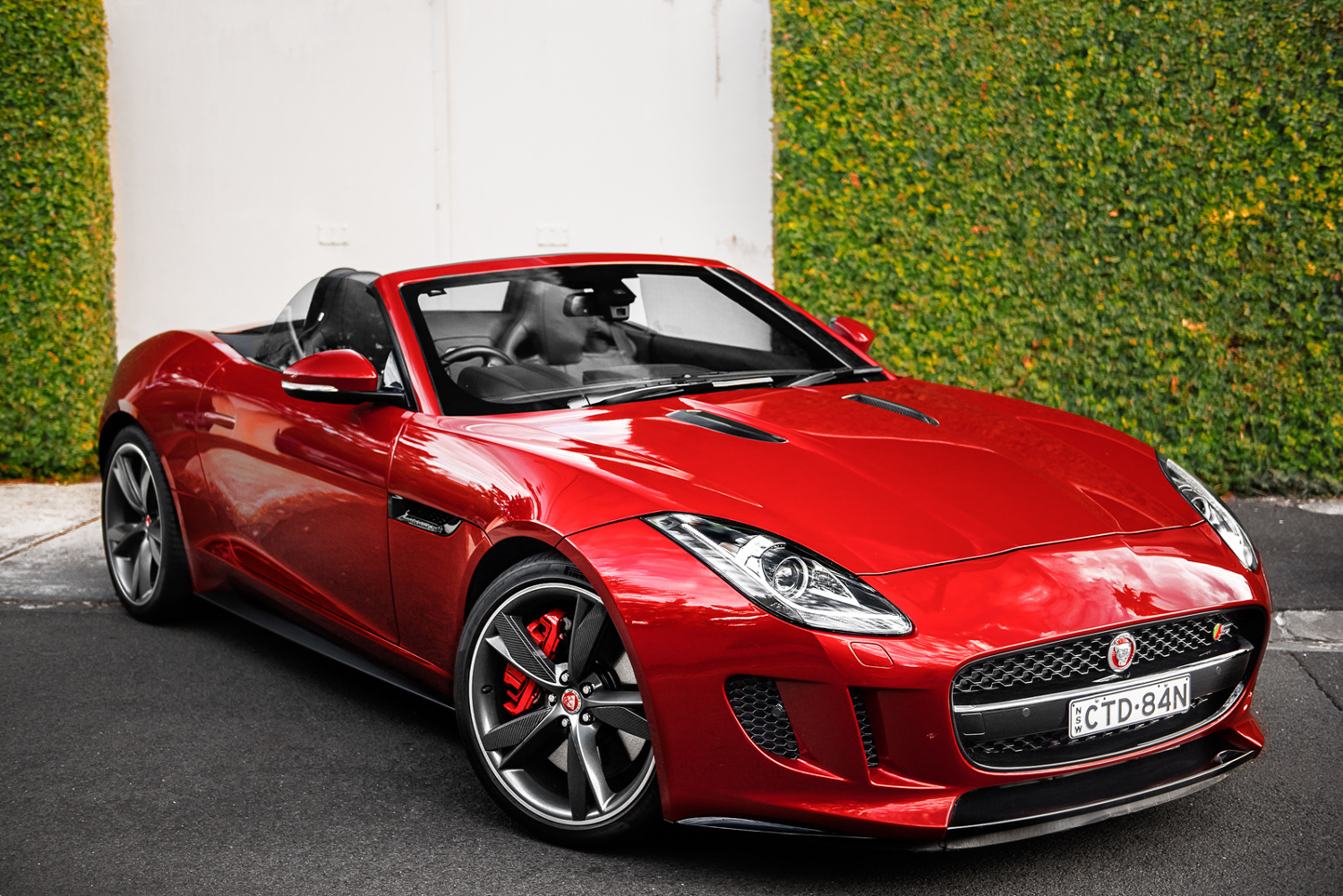 2015 Jaguar F-Type V8S - onpoint