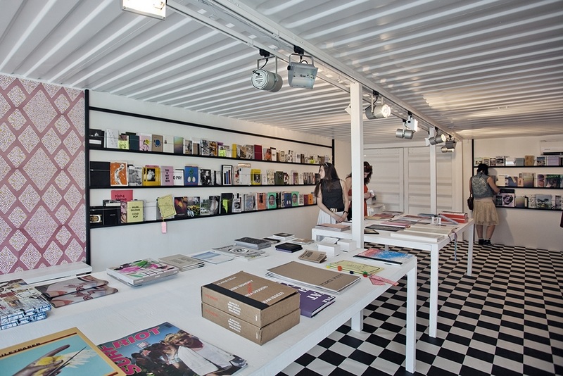 TAMIZDAT / Curating - Daria Irincheeva